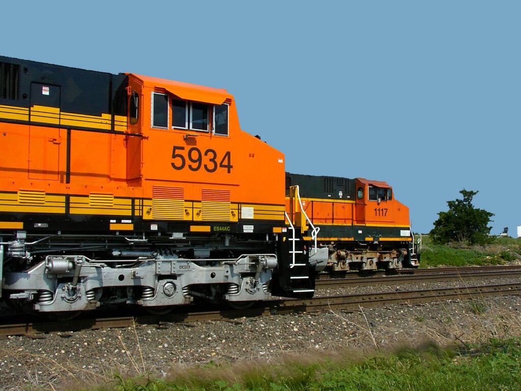 BNSF 1117 & BNSF 5934